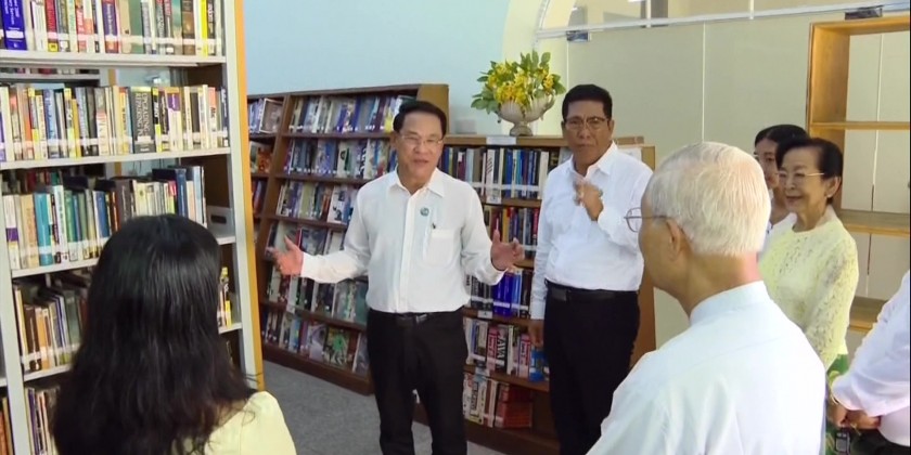 Efforts for Library Development: Union Minister for Information visits libraries in Yangon ...